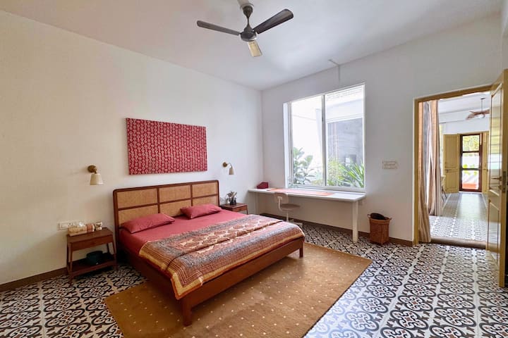 Una escapada moderna de elegancia - Casas de campo en renta en Vagator ...
