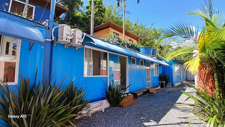 Isla Container 7 - Bombinhas