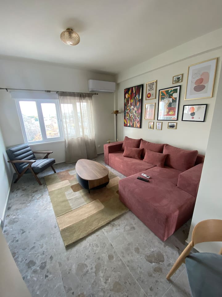 Mid-century Haven With Panoramic Views In Old Town - Nicosia