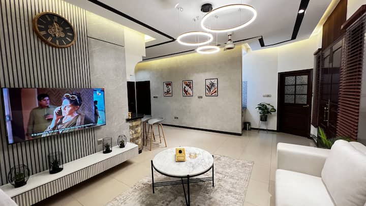 The Luxe Villa 4br, 1st Floor 24/7 Security Guards - Karachi