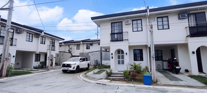 Mary's Place Cozy Stylish 2 Bedroom Home - San Pablo