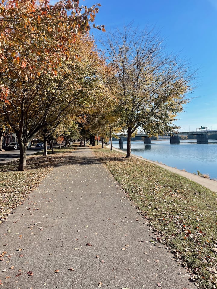 Charming River Retreat Near Hershey-king Suite! - Harrisburg