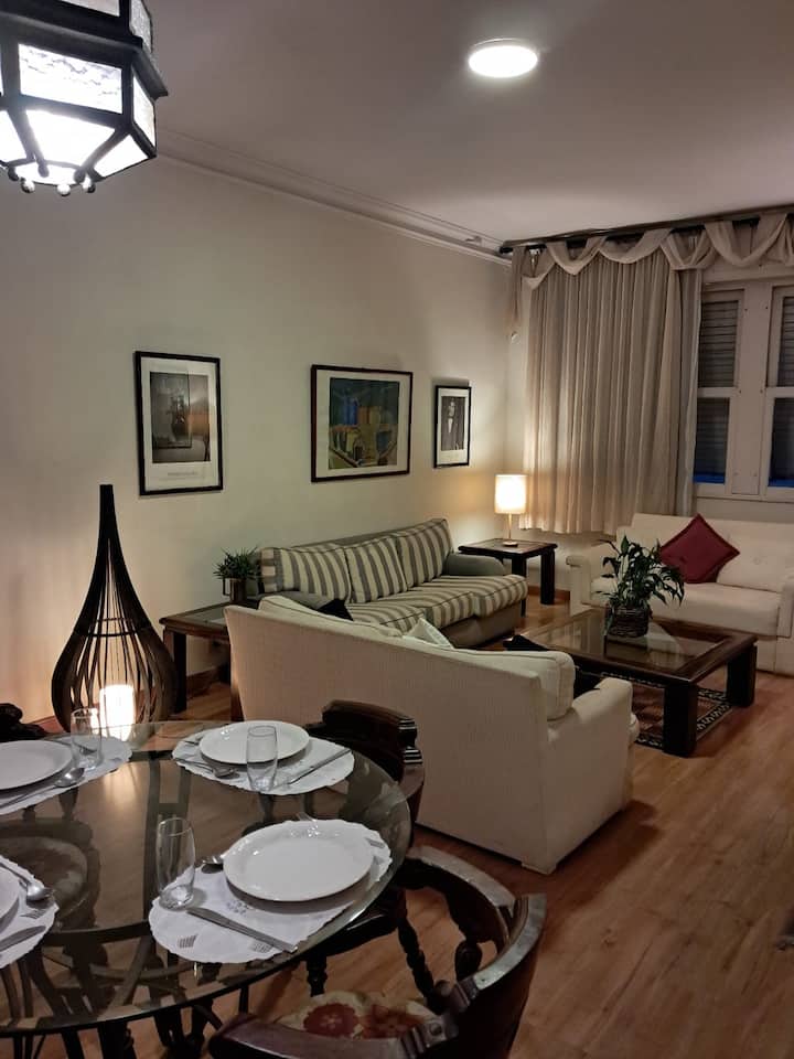 Amplo Apartamento De 2 Quartos Em Copacabana P2 - Rio de Janeiro