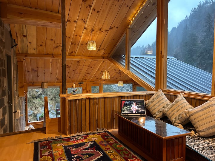 Sage Stone Cabin - Himachal Pradesh