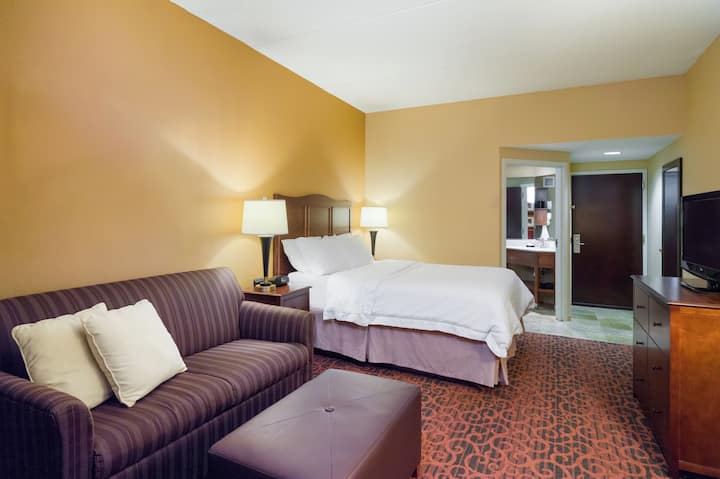 Spacious Room Close To Hersheypark – Perfect Stay - Carlisle, PA