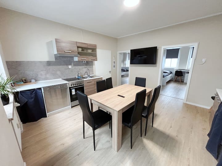 Fewo/unterkunft F. Dienstreisen Bis Zu 7 Personen - Hof