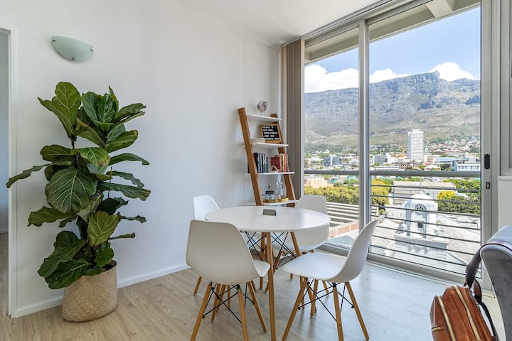 The Cape Town Perspective - Camps Bay