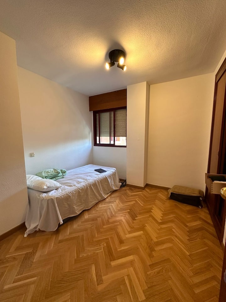 Cuarto Amigable En Buen Ambiente - Alcobendas