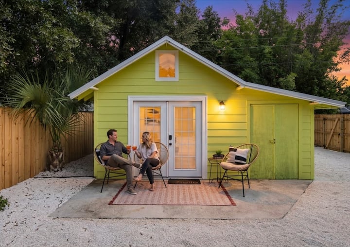 King Studio · Near Anna Maria Island · Beach Gear - Bradenton, FL