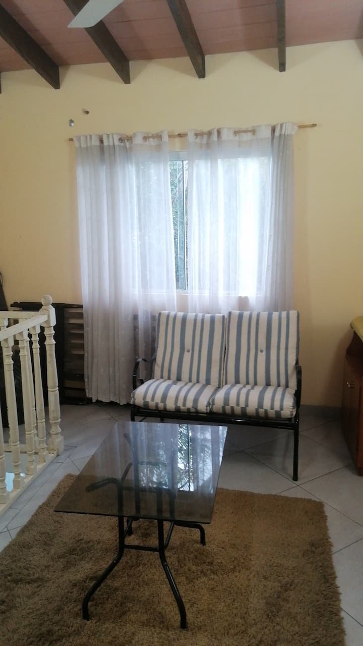 La Casa De Nimia. - Clorinda