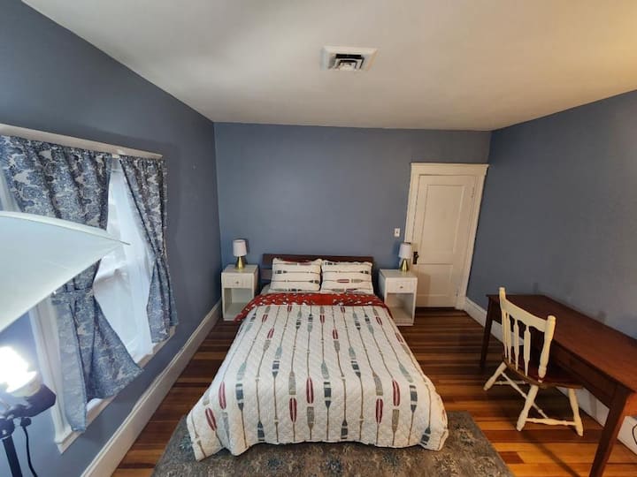 Room For Professionals - Brockton, MA
