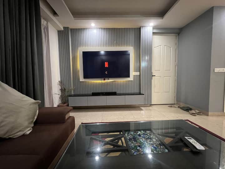 3 Bhk Cozy Apartment - Zirakpur