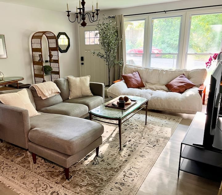 Vintage Charm In West End | Minutes To Downtown - Atlanta, GA