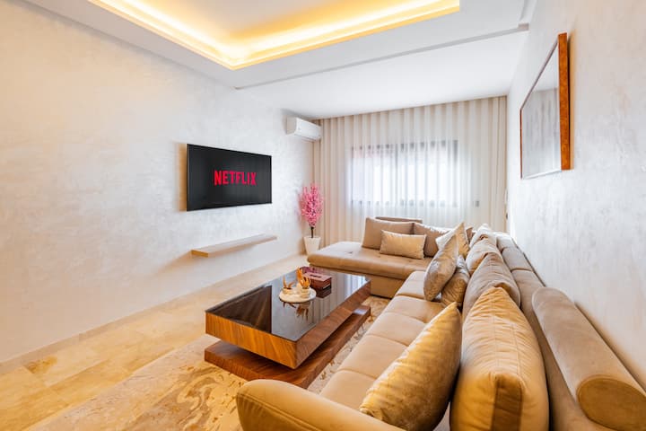 Modern 2br With Pool & Parking | Central Guéliz - Marrakesh