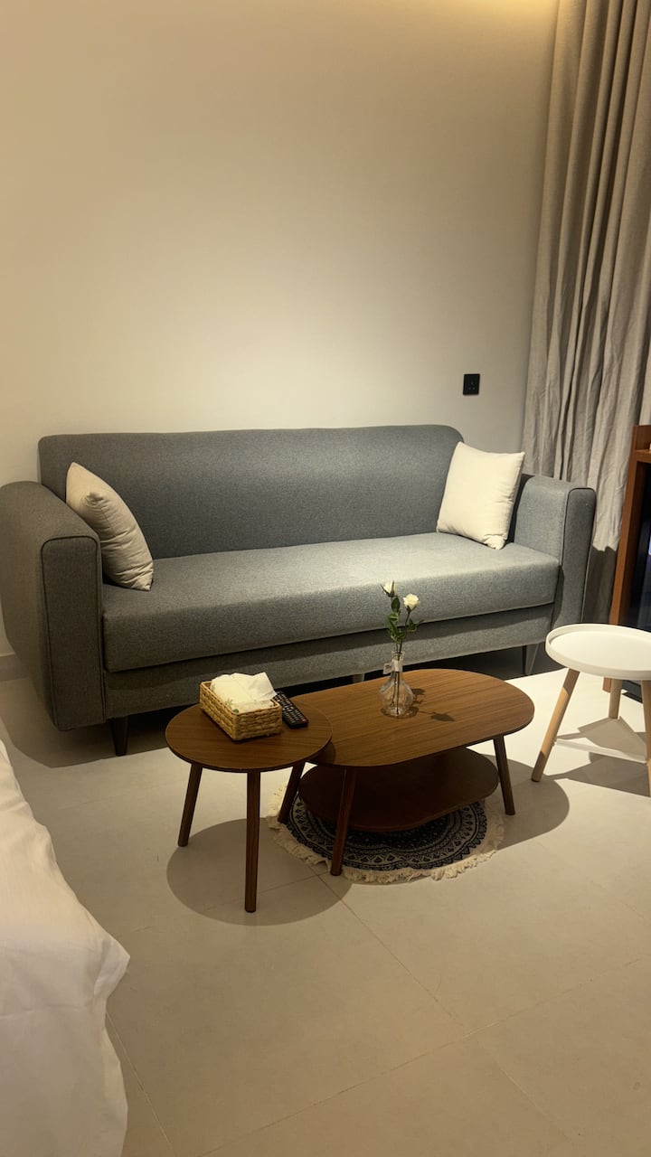 غرفة مميزة بطريق الملك | حي النهضة | دخول ذاتي A4 - Jeddah