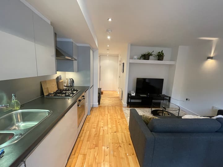 Fabulous Leeds City Center Urban Loft - Leeds
