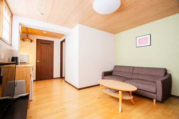 [みつや]最大5名まで繁華街からすぐの隠れ家的空間駐車場付き - Takayama