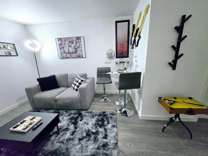 Cozy Private 1br Basement Suite! - Burnaby