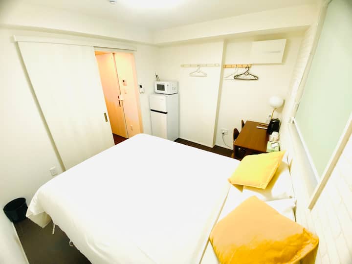 新宿怡家旅馆102房-限时超大优惠/直达新宿核心商圈/双轨交汇站口/站口1分钟/独立空间齐全设施 - Harajuku