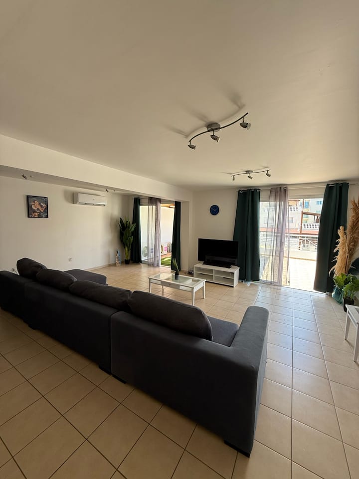 Kapparis Pleasure Familly Lounge - Famagosta