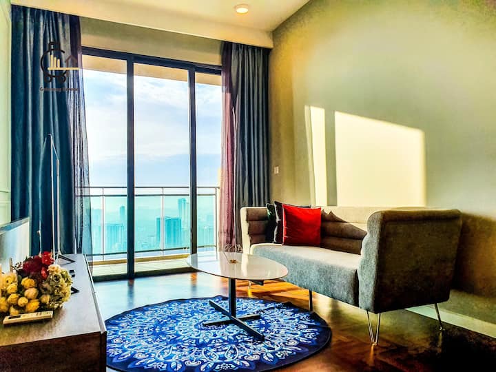 7 Pax | Top Floor Balcony 3br Suite | 5 Min To Mv - Petaling Jaya