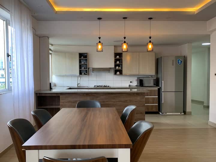 Nearairport3bdr,luxurious & City View Apt. - Addis Ababa
