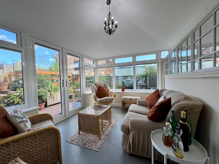 Charming Retreat In North Wales - Rhyl