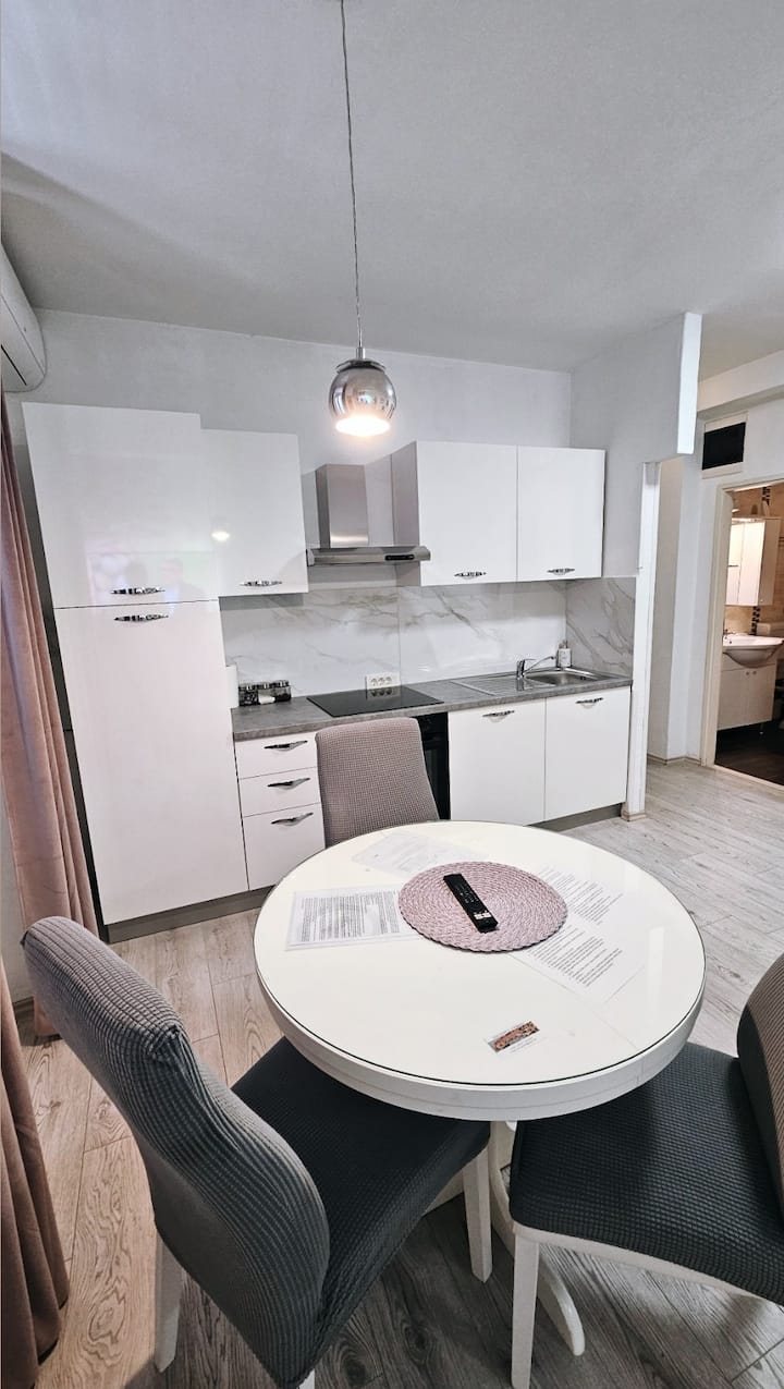 Villa San-maxi Apartment
Balcony, (No Parking) - Dubrovnik