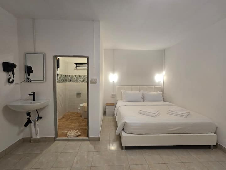 5 Mins 2 Shopping Mall Theoasisinn8 Soi Hua Hin 94 - Hua Hin District