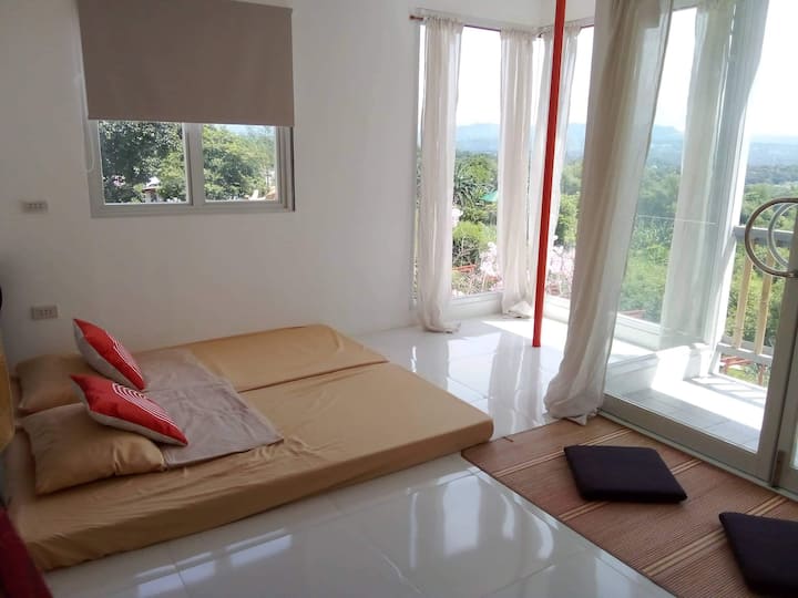 Family Room - Fukuyama - Binangonan