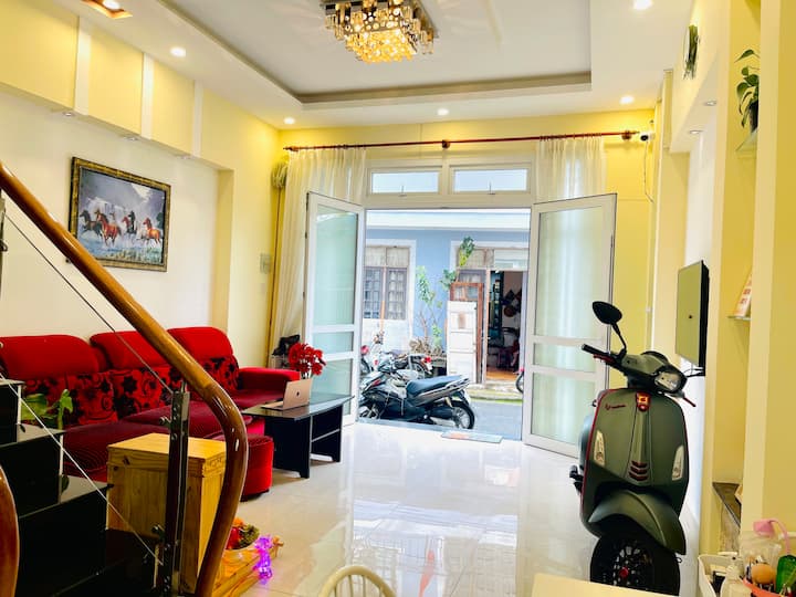 Lily House - Windows Room With 01 Bed F1 - Dalat
