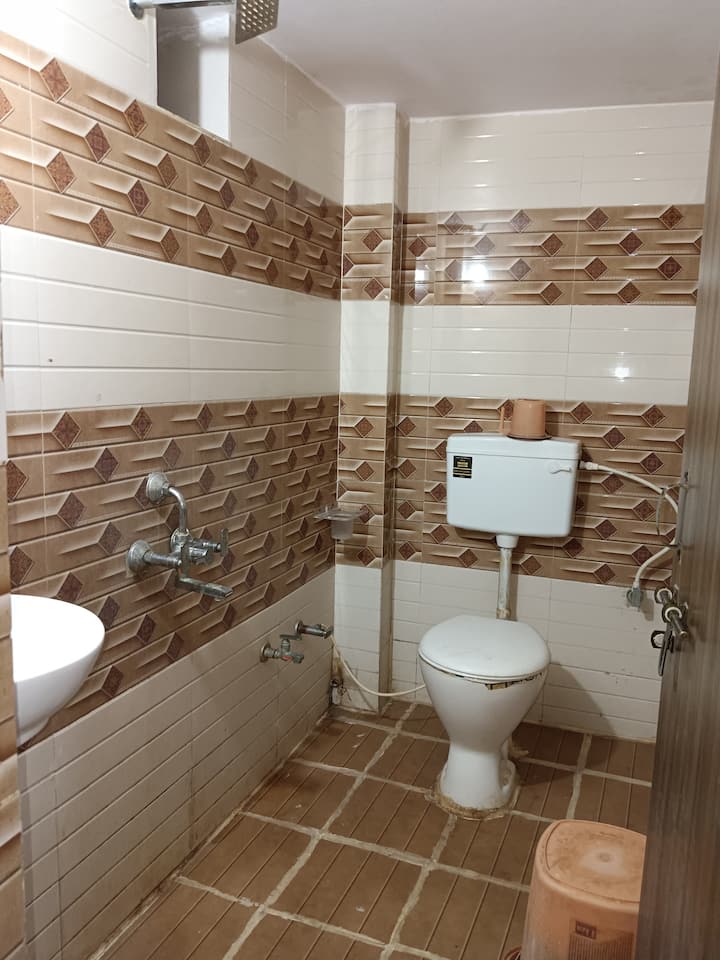 1 Room With Attached Bathroom - Jabalpur