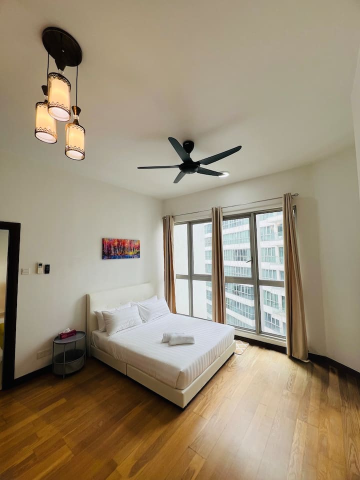 Regalia @ Cozy One Bedroom By Willow Home - Kuala Lumpur