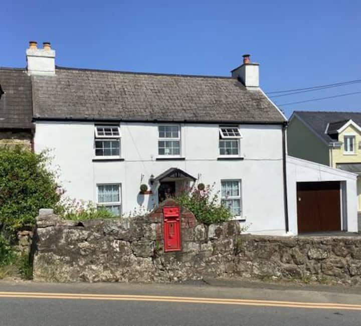 Pembrokeshire Coastal Cottage 3br, Wifi, Parking - Fishguard