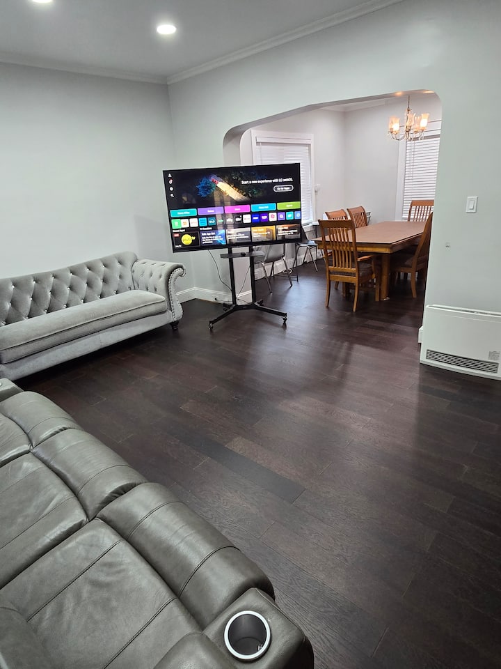 Spacious Family Retreat - Scranton, PA