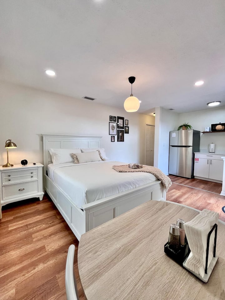 Relaxing Suite By Seijo - Tampa, FL