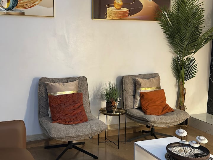 Brown Apartment-gombe - Kinshasa