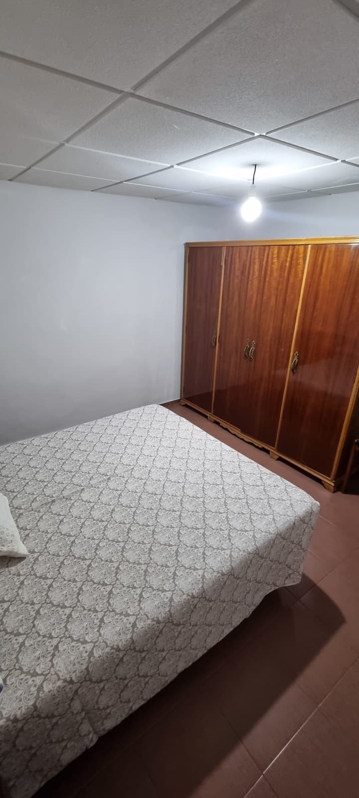 Habitación Cerca De Estación - Córdoba