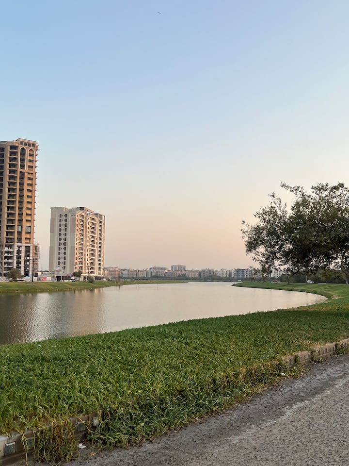 شقة غرفتين وصالة فاخرة بالقرب من الشاطئ  (2/5) - Dammam