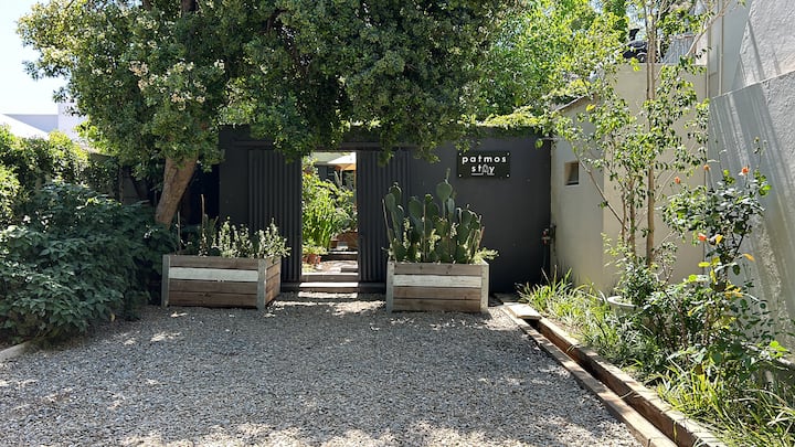 Charming Garden Cottage - Robertson