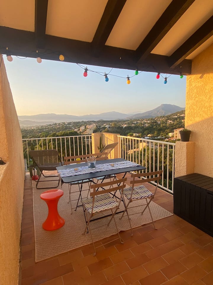 Logement 2 Pièces, Vue Imprenable Mer Et Montagne - Aéroport Ajaccio Napoléon Bonaparte (AJA)