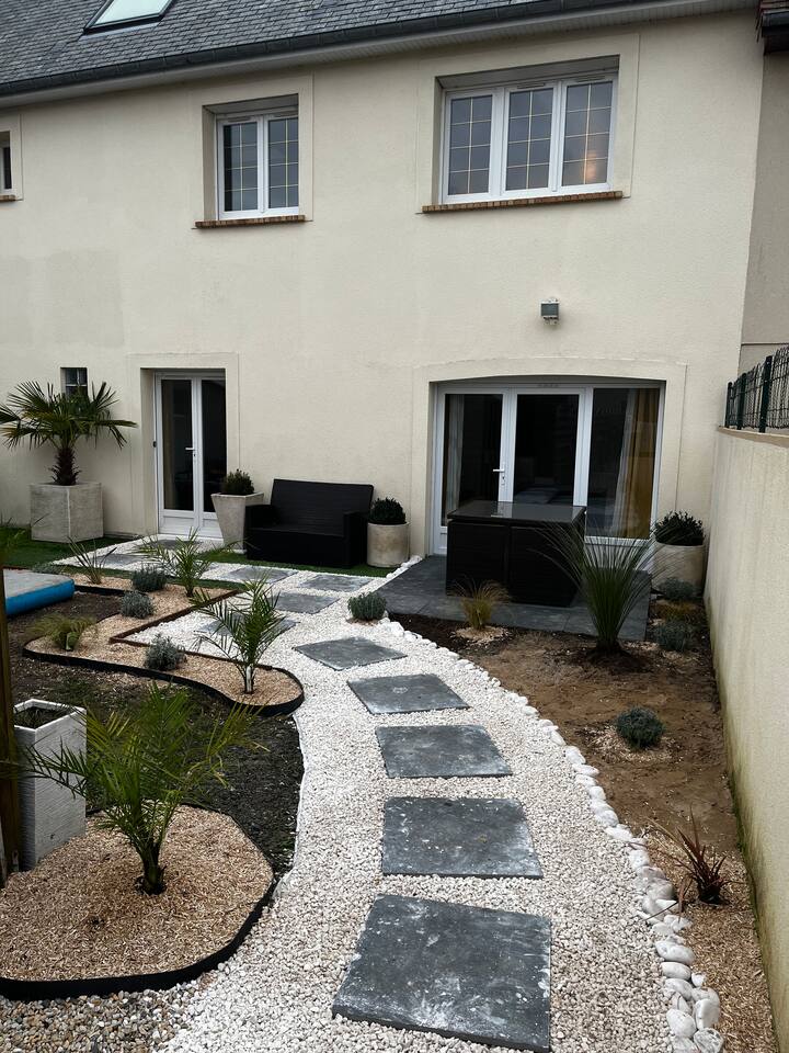 Appartement En Rez De Jardin Avec Terrasse - Ouistreham
