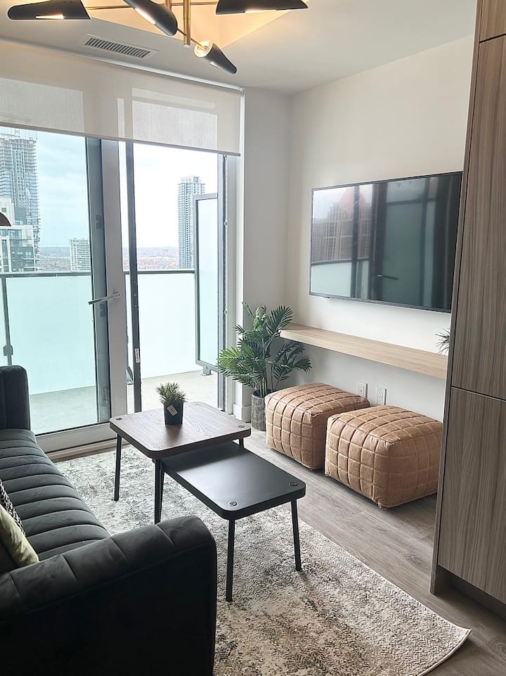 New Avia Square One Condo - One Bedroom - Mississauga
