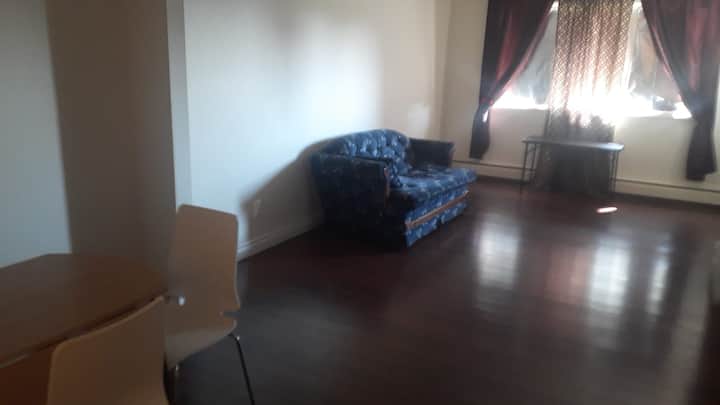 Cozy & Bright Private 1 Br Apartment - Fort Saskatchewan