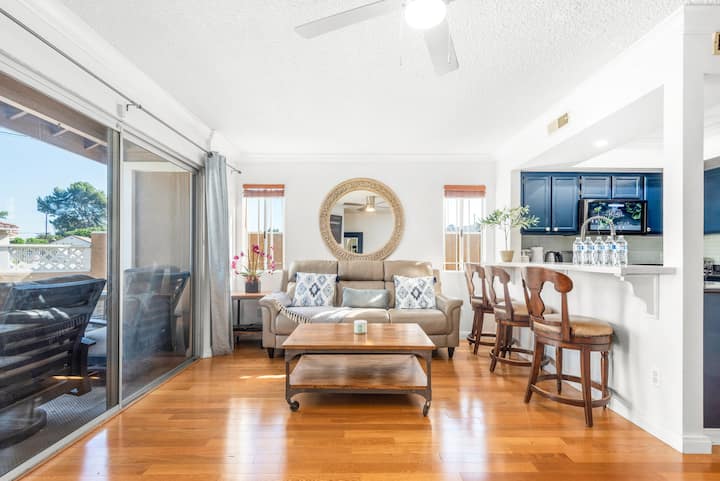 Safe Gated 2br\2.5bth 2car Garag Home7mile Downtow - Downey, CA