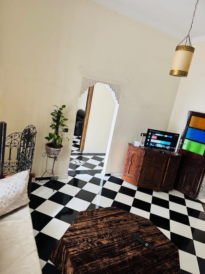 Belle Maison
Au  24 Av. Al Alaouiyine Tour Hassan - Rabat