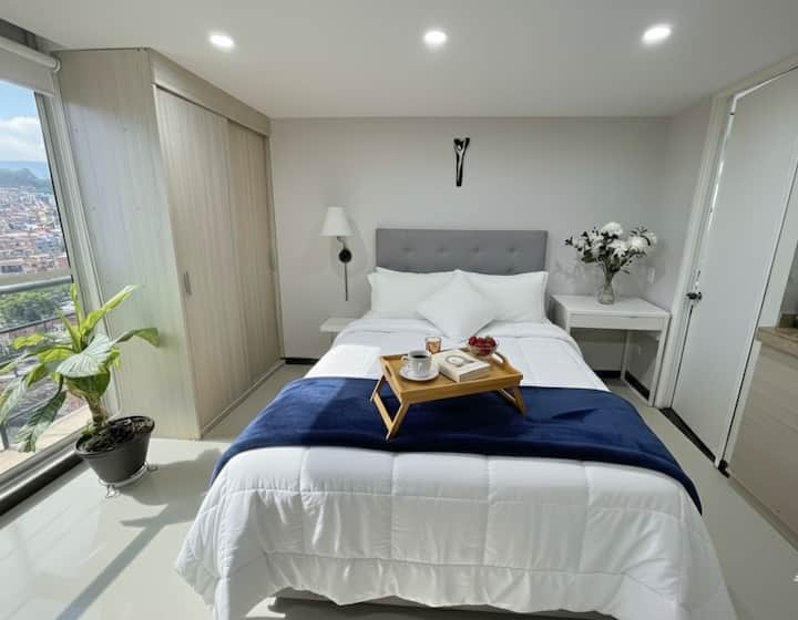 Balcón Y Hermosa Vista Al Norte - Bogotá