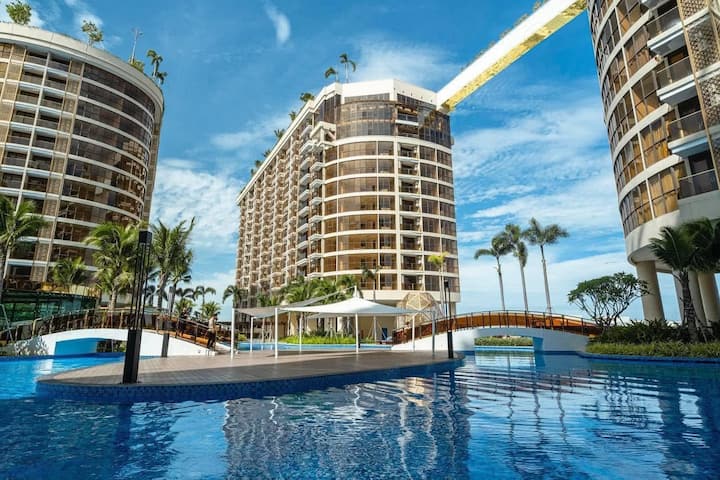 Cozy Retreat: Pool, Gym & Garden - Phnom Penh