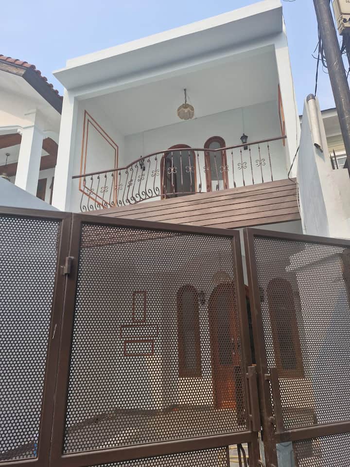 Dalilah House At Pejaten, South Jakarta - Jakarta