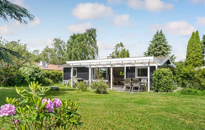 Dejligt Sommerhus I Gilleleje - Gilleleje